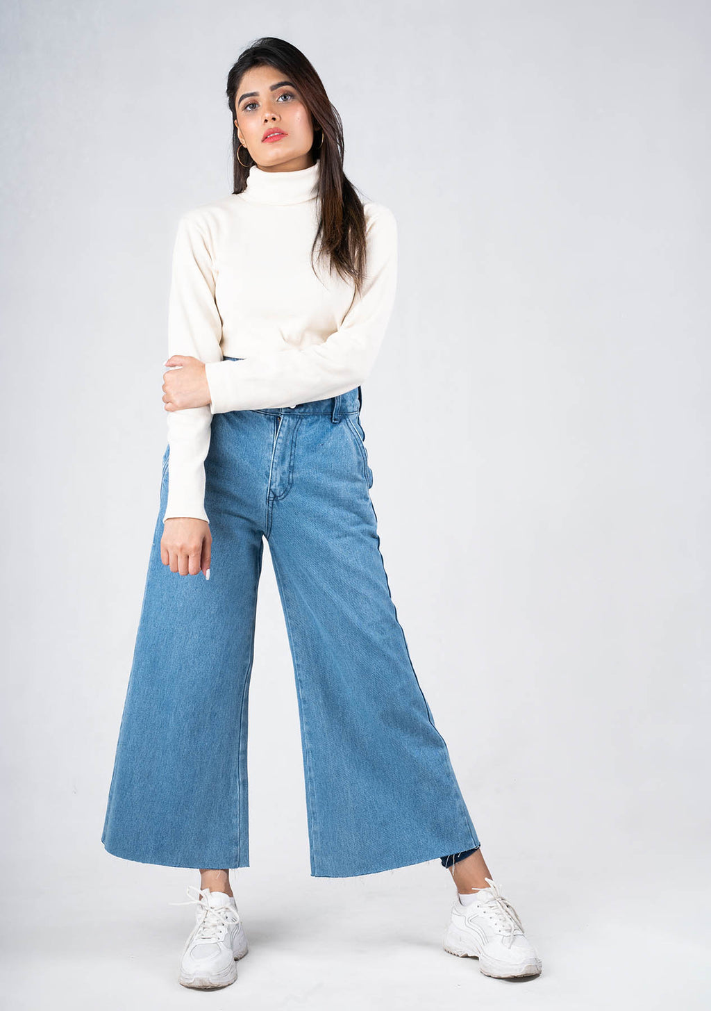 3 Button High Waisted Wide Leg Jean | Nine Ninety Nine | 999.com.pk